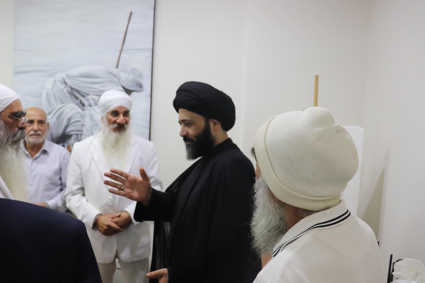 ابنا - Photos: Iraqi Shia cleric visits temple of Mandaeism in Sydney ...