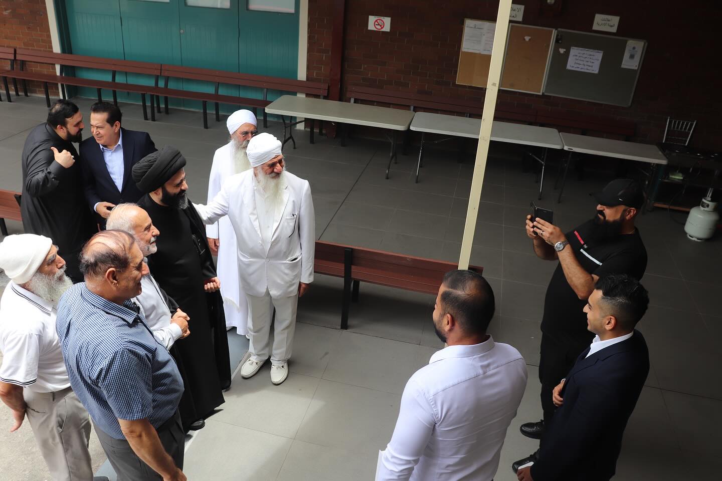 ابنا - Photos: Iraqi Shia cleric visits temple of Mandaeism in Sydney ...