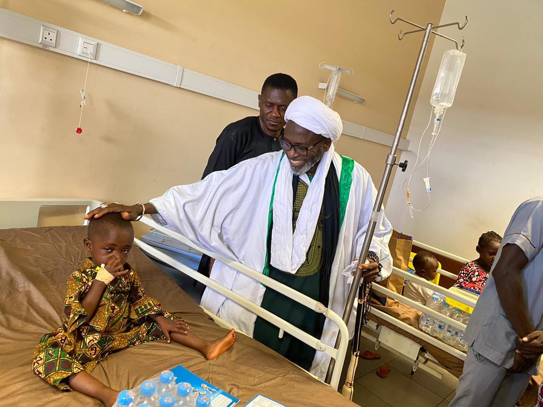 ABNA English - Photos: Helping needy people in the name of Imam Hussain ...