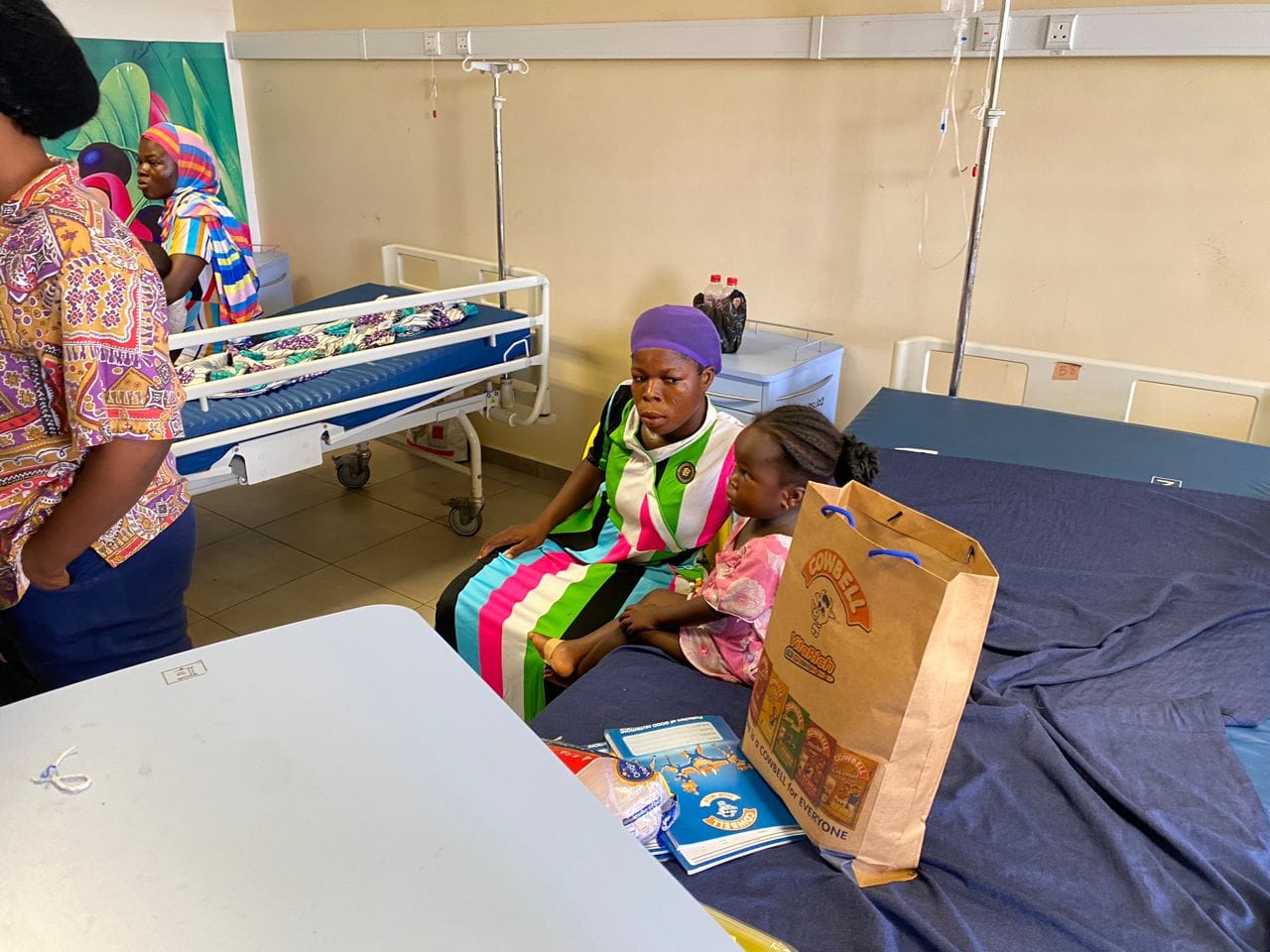 ABNA English - Photos: Helping needy people in the name of Imam Hussain ...