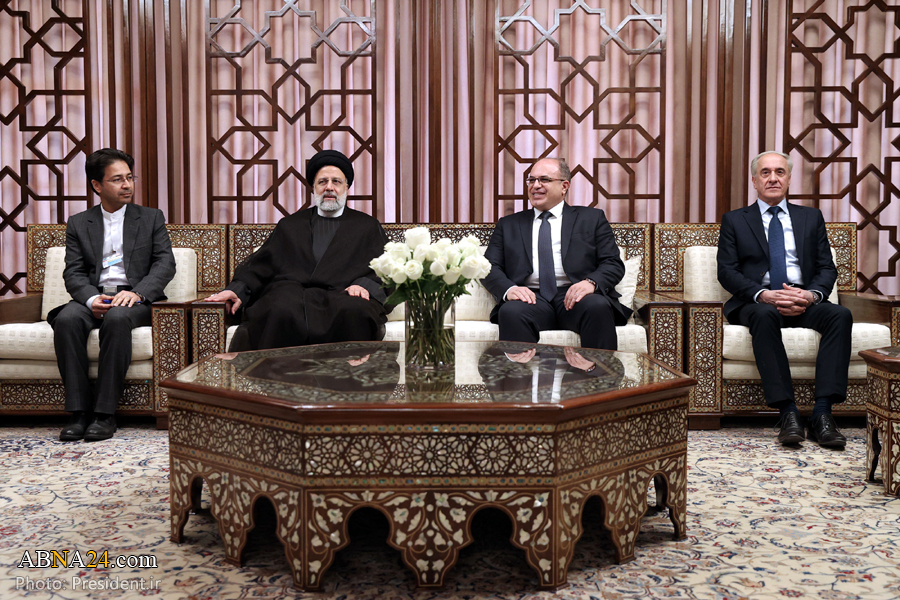 ABNA English - Photos: Group of Syrian citizens welcome Ayatollah Raisi ...