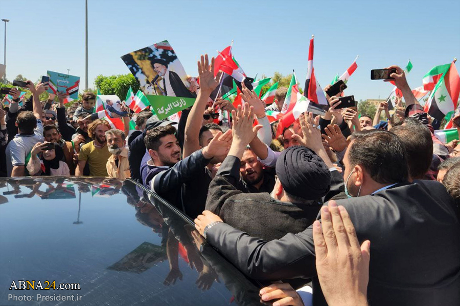 ABNA English - Photos: Group of Syrian citizens welcome Ayatollah Raisi ...