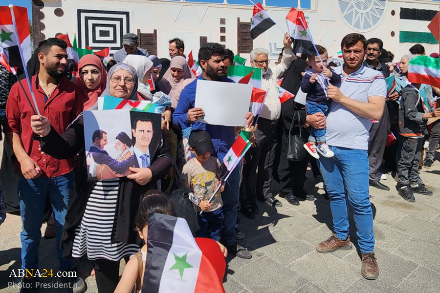 ABNA English - Photos: Group of Syrian citizens welcome Ayatollah Raisi ...
