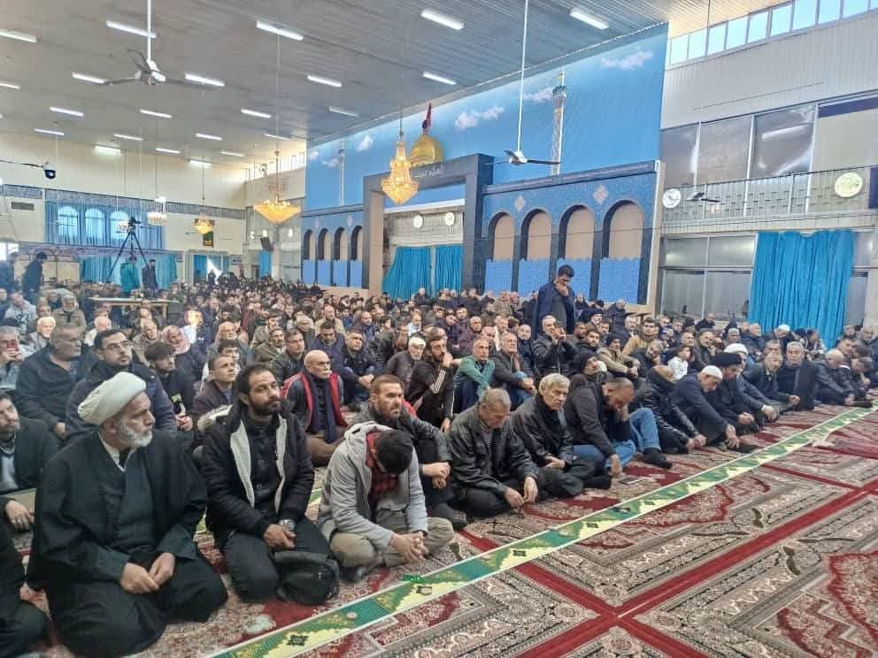 ابنا - Photos: Friday prayer at holy shrine of Sayyida Zainab, Damascus