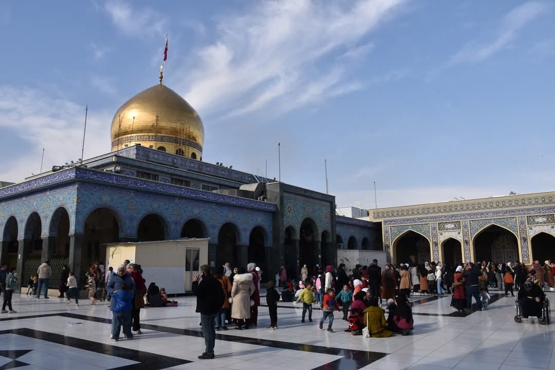 ابنا - Photos: Friday Prayers performed at holy shrine of Sayyida ...