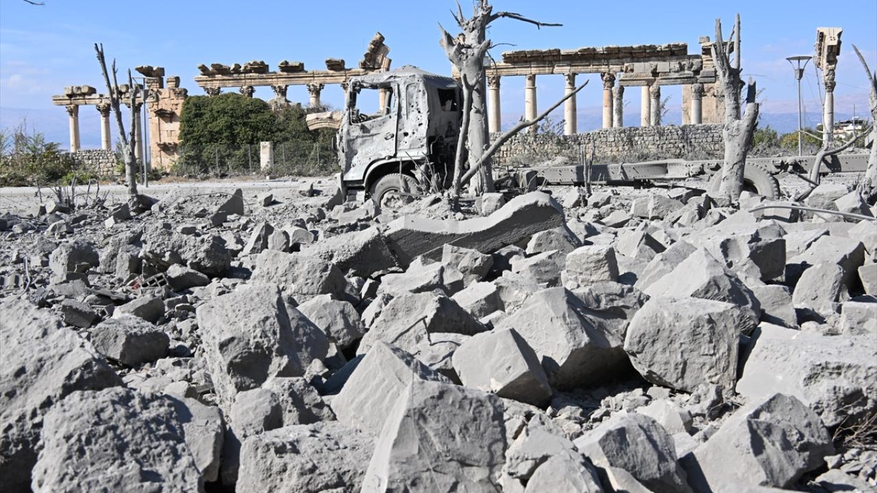 ابنا - عکس خبری | آسیب جدی به بناهای تاریخی شهر بعلبک در پی حملات ...