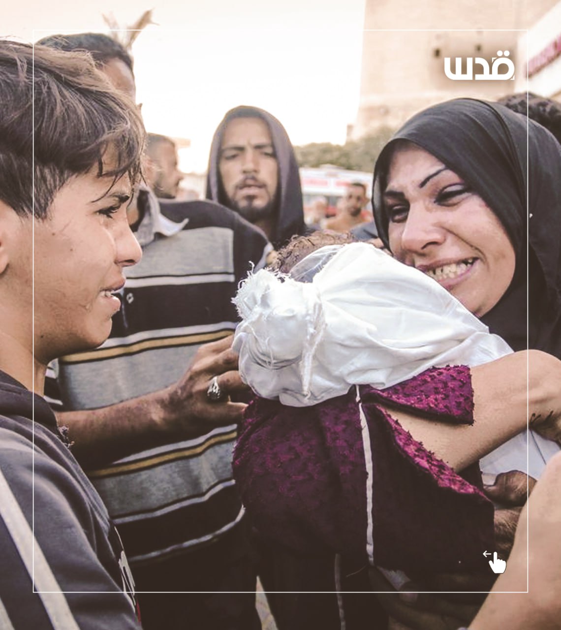 ABNA English - Photos: A grieving mother in Gaza mourns her baby ...